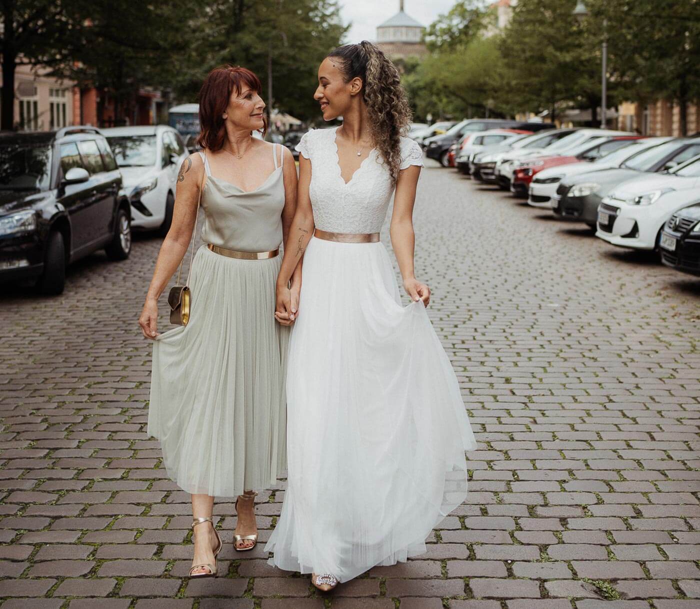 Brautmutterkleider: Festliche Kleider zur Hochzeit für die Brautmutter