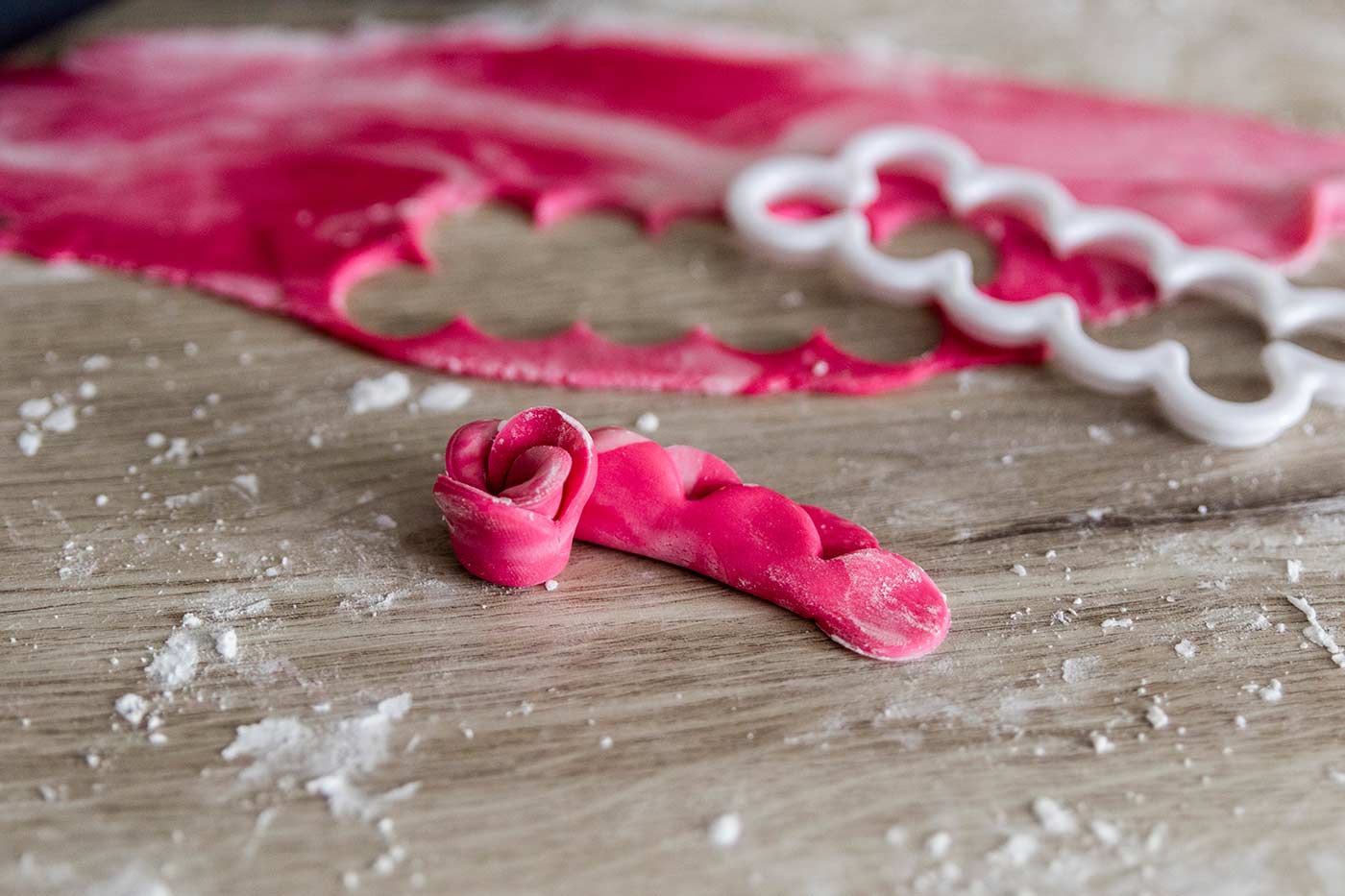 DIY: Fondant Rosen & Buchstaben | Schritt-für-Schritt Anleitung