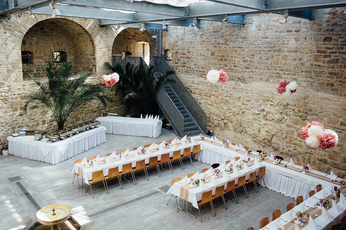 Sitzordnung Hochzeit – 30 kreative Ideen & Inspirationen für euren ...