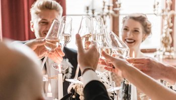 Verlobung: Vom Heiratsantrag bis zur Hochzeit